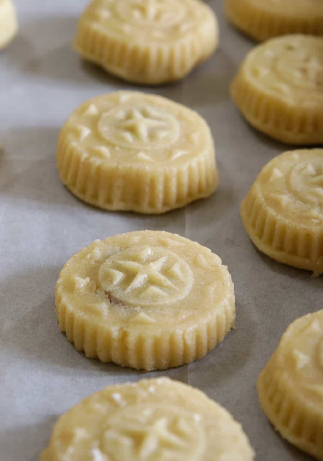 Easy Maamoul Recipe - The Cooking Foodie