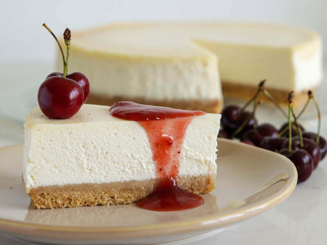 The Best Cheesecake Recipe | Light and Creamy - The Cooking Foodie