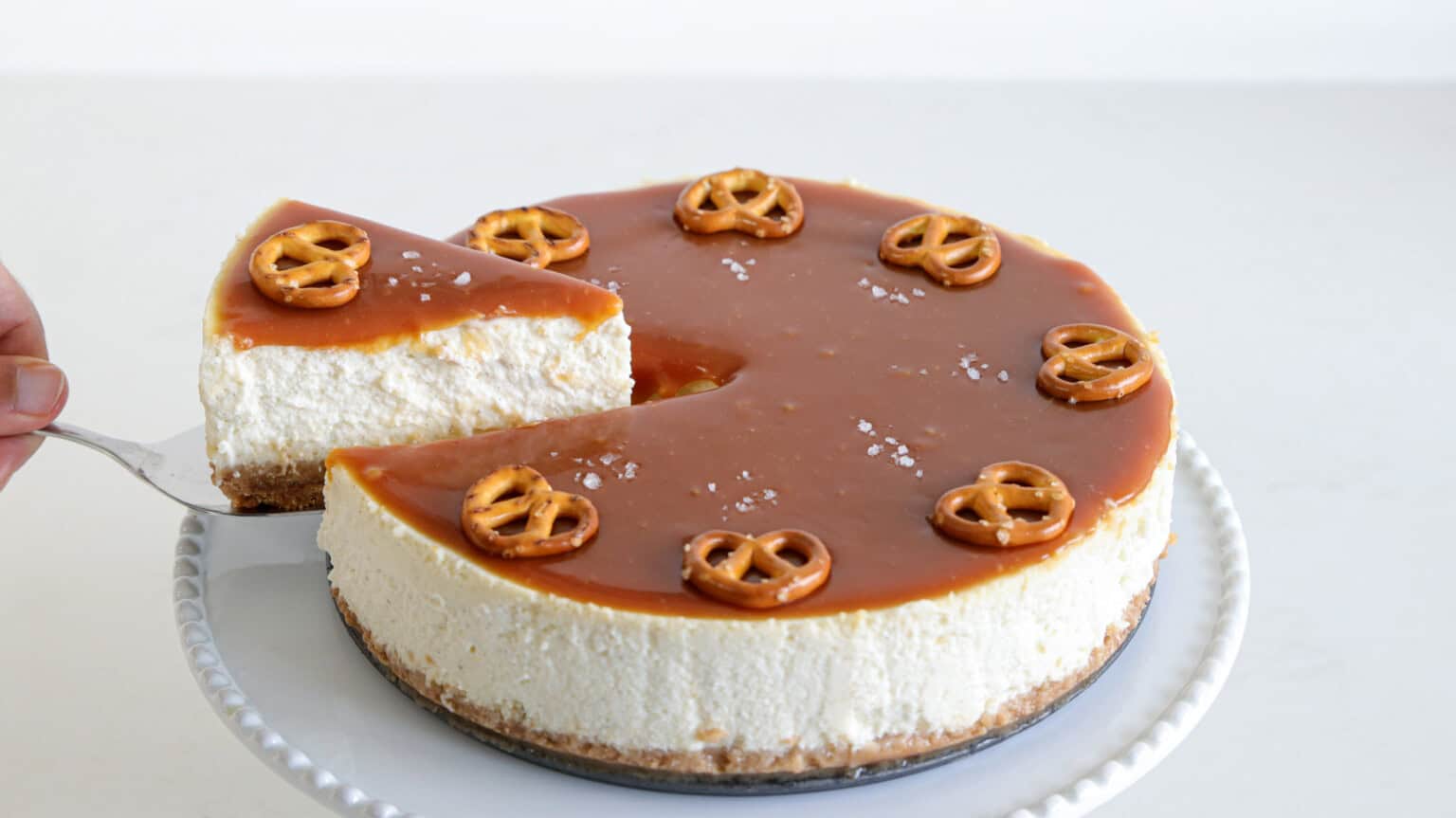 Snickers Cake Recipe - The Cooking Foodie