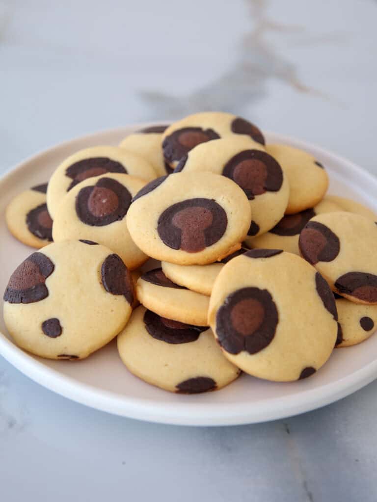 Leopard Print Cookies Recipe - The Cooking Foodie