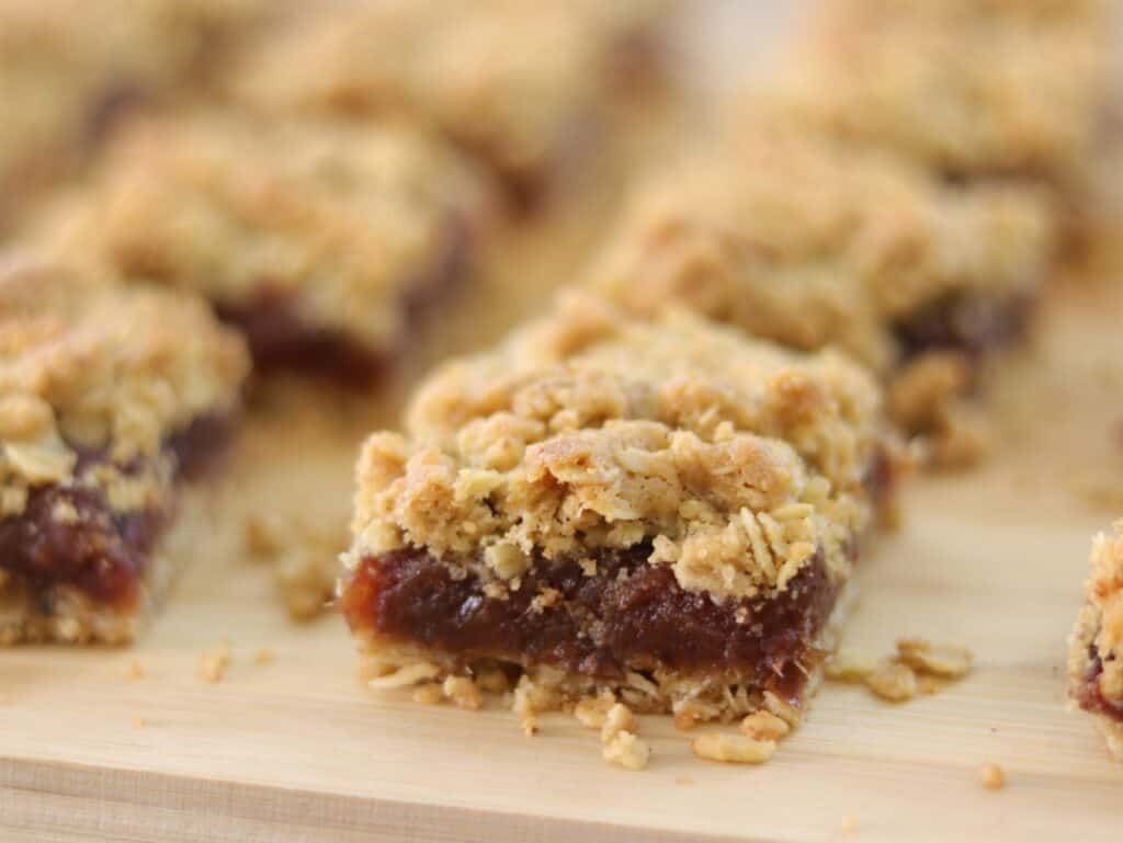 16 Easy Date Dessert Recipes - The Cooking Foodie