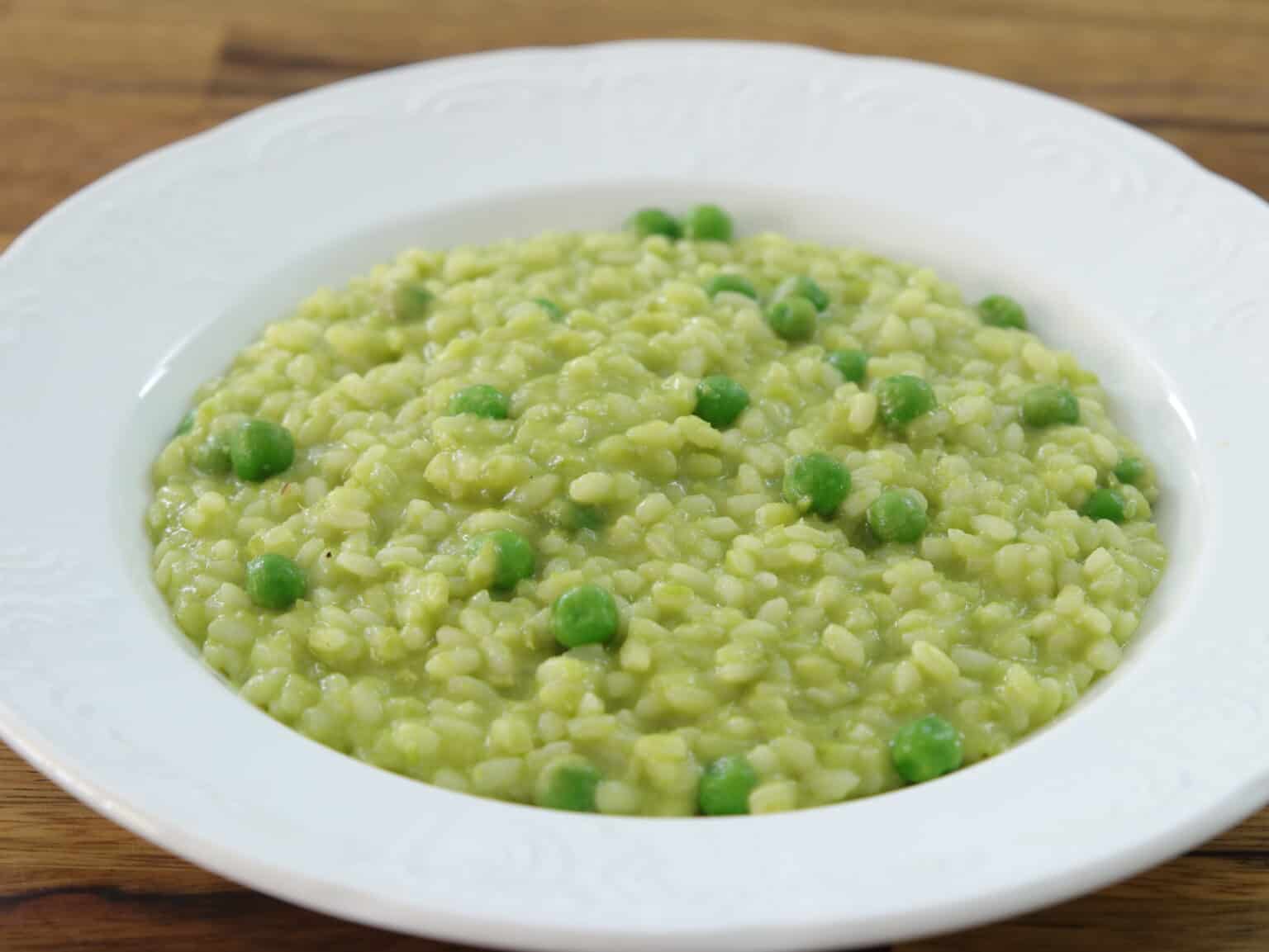 Pea Risotto Recipe - The Cooking Foodie