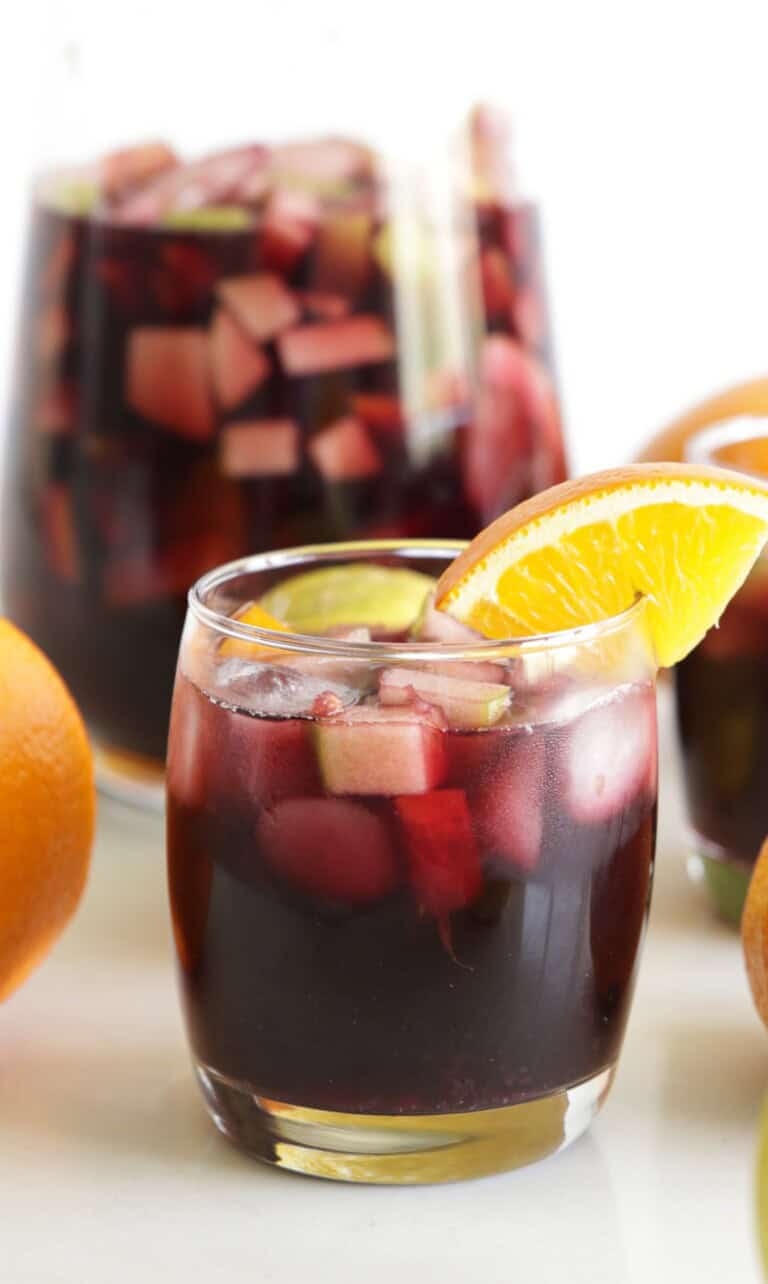 Authentic Spanish Sangria Recipe - The Cooking Foodie