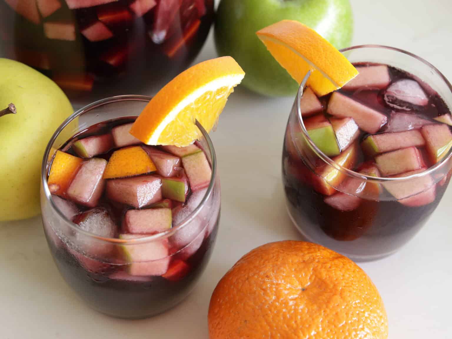 Authentic Spanish Sangria Recipe - The Cooking Foodie