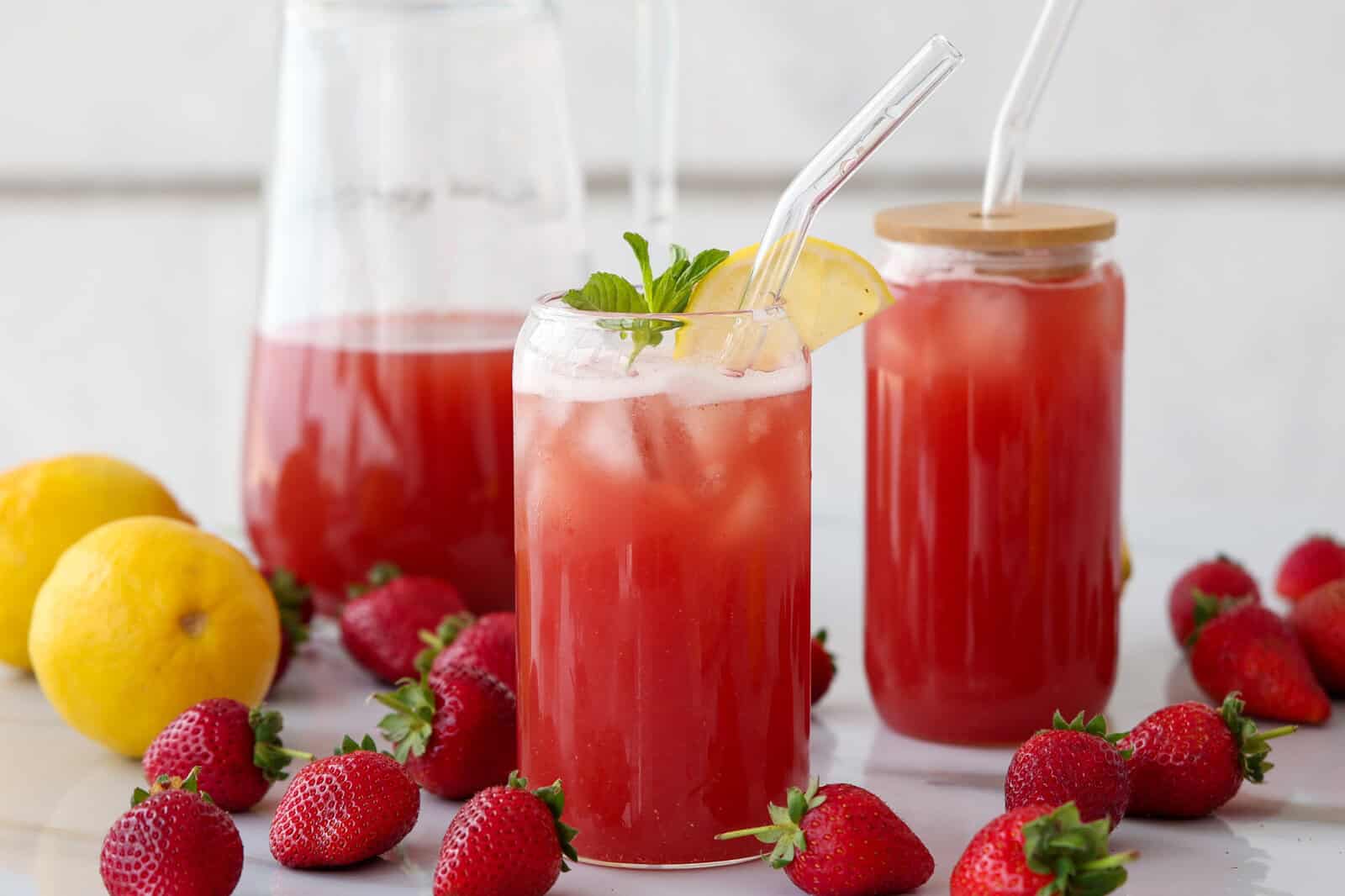 Strawberry Iced Tea Recipe - The Cooking Foodie