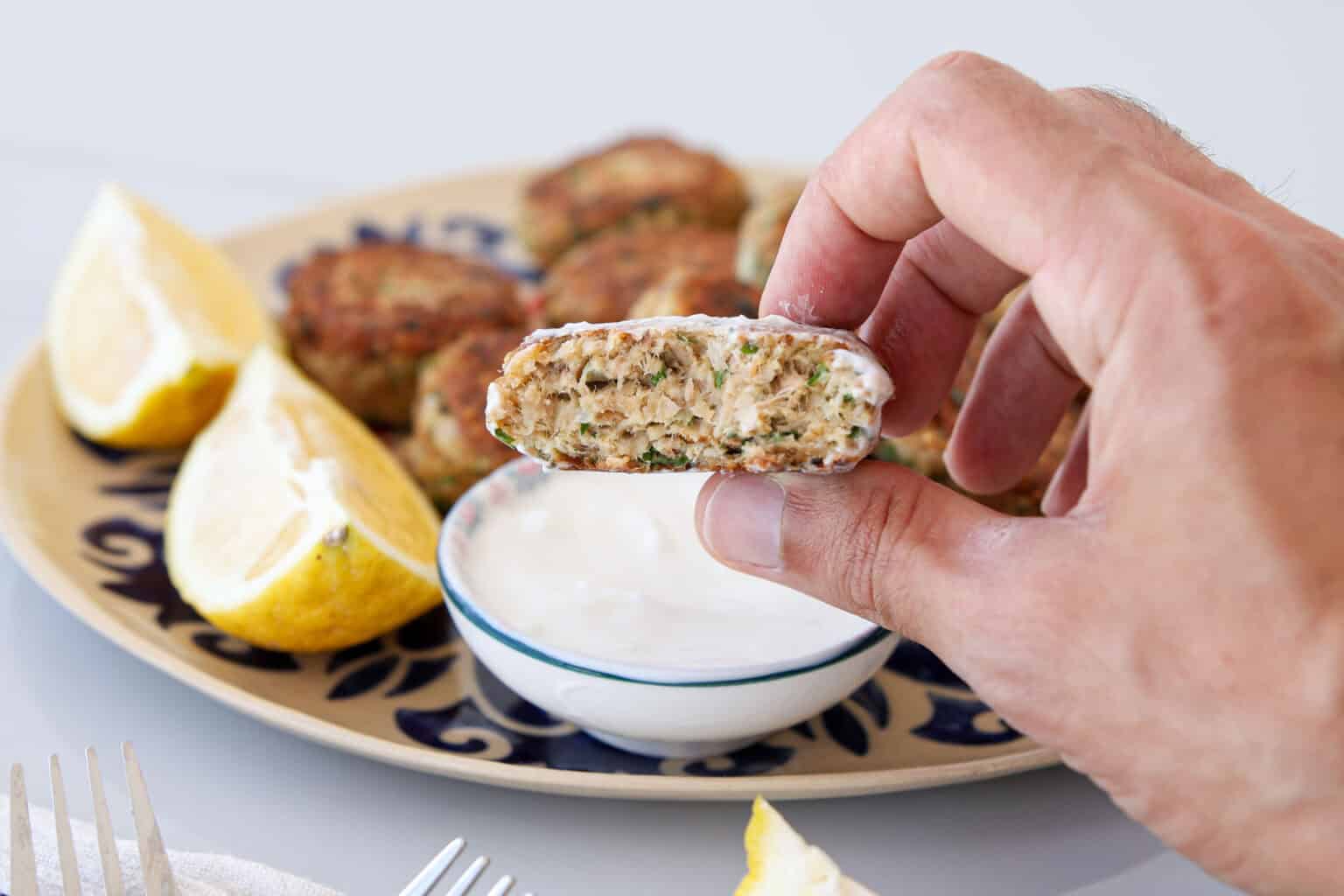 Healthy Tuna Oatmeal Patties - The Cooking Foodie