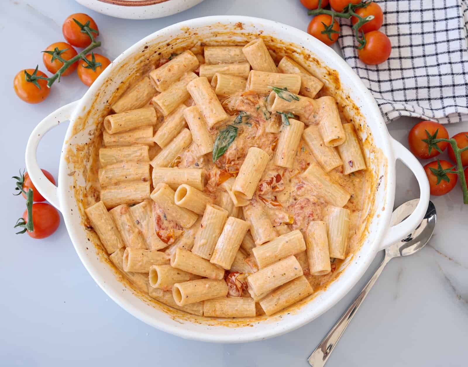 Burst Tomato Pasta With Mascarpone Sauce - The Cooking Foodie