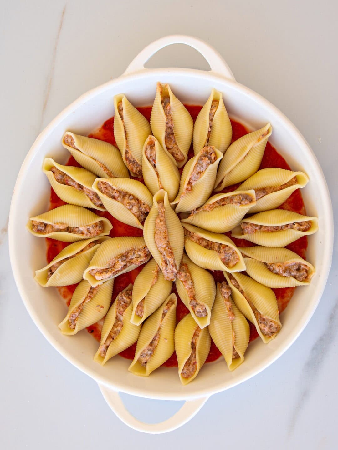 Cheesy Beef Stuffed Pasta Shells - The Cooking Foodie