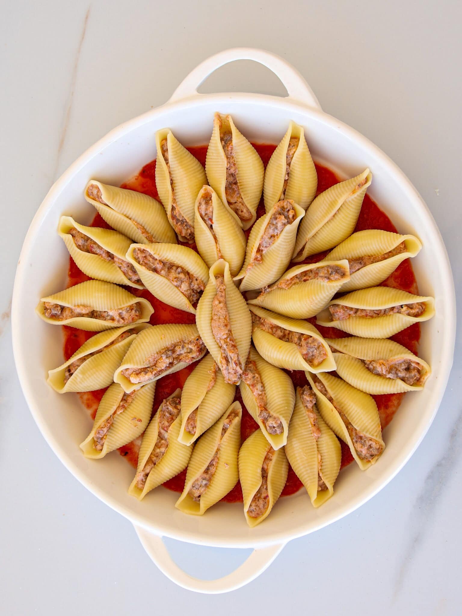 Cheesy Beef Stuffed Pasta Shells - The Cooking Foodie