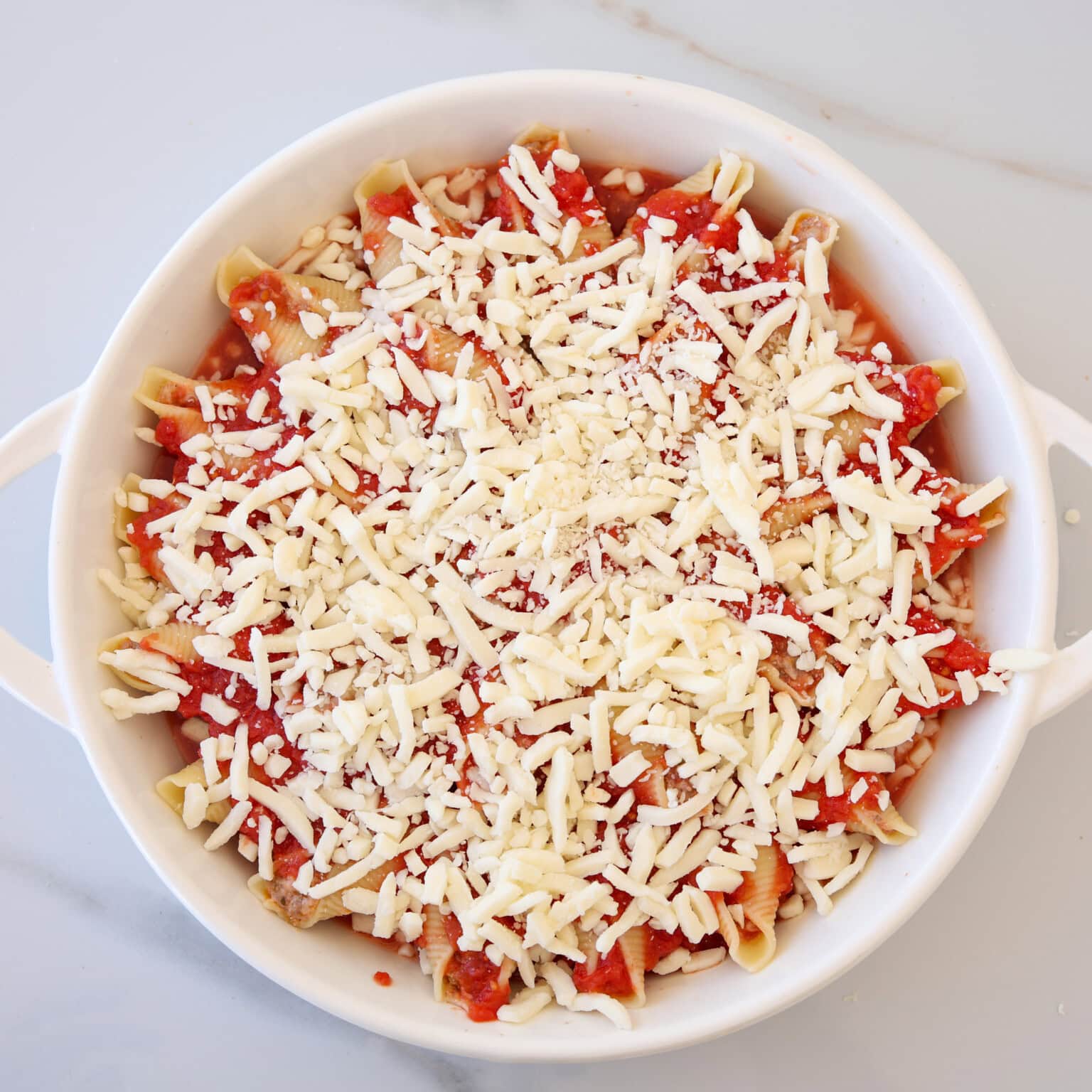 Cheesy Beef Stuffed Pasta Shells - The Cooking Foodie