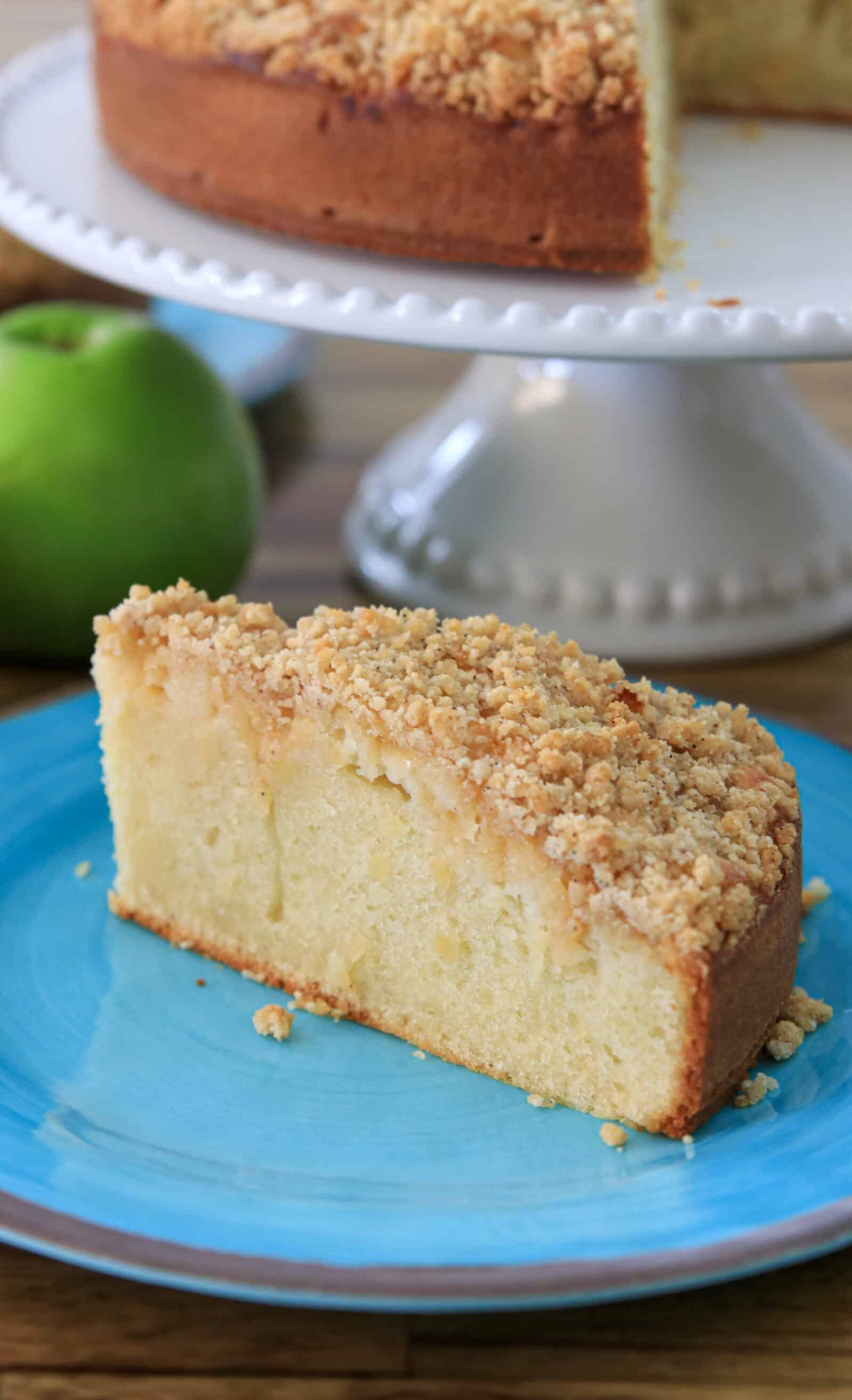 Easy Apple Crumble Cake with Streusel Topping - The Cooking Foodie
