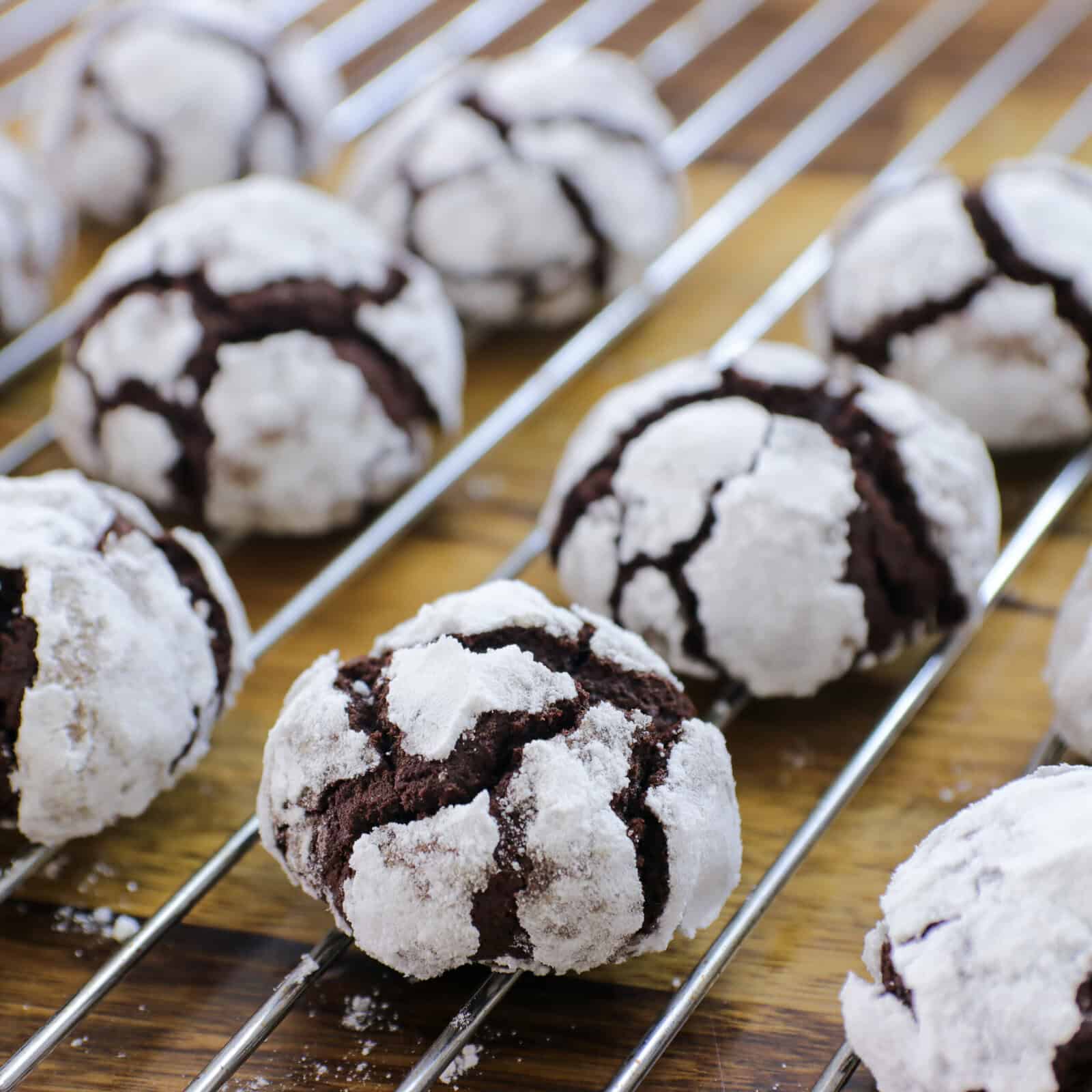 15 Easy and Delicious Chocolate Dessert Recipes - The Cooking Foodie