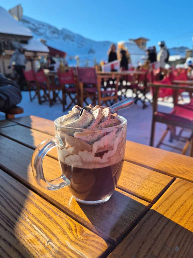 Authentic French Hot Chocolate (Café-Style Recipe) - The Cooking Foodie