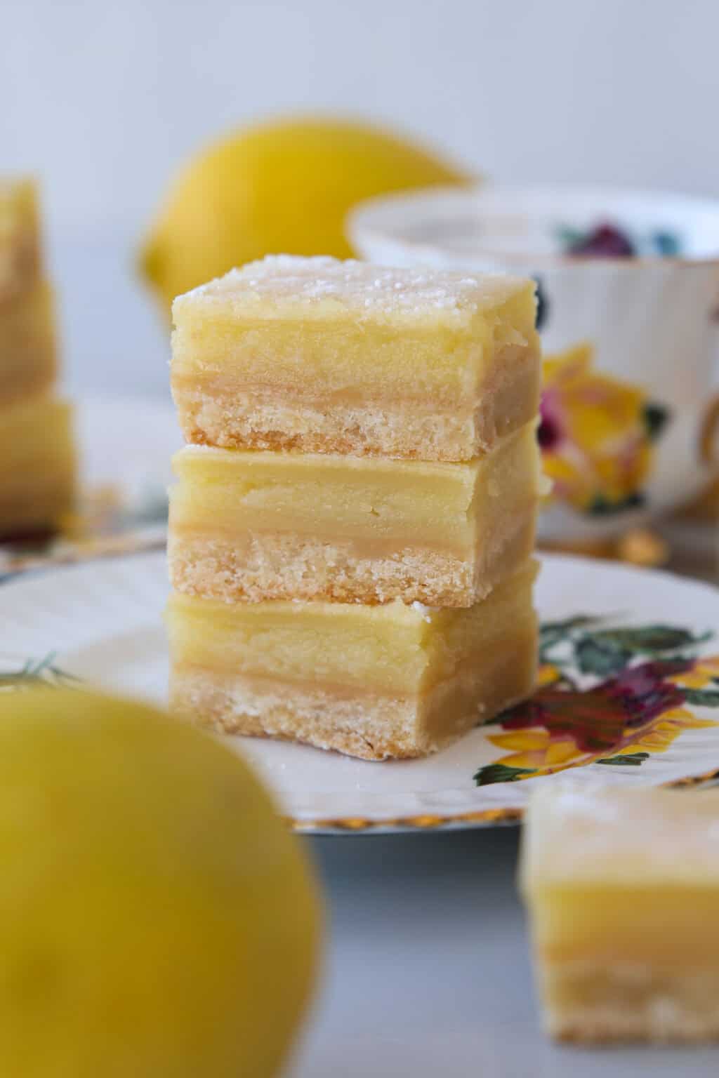 Easy Lemon Bars with a Buttery Shortbread Crust - The Cooking Foodie