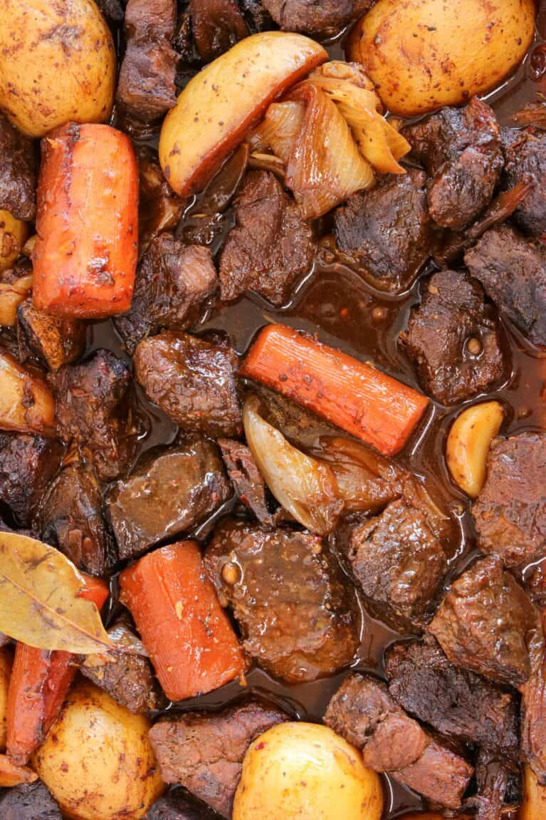 Tender Oven Braised Beef Cubes Stew (So Easy!) - The Cooking Foodie