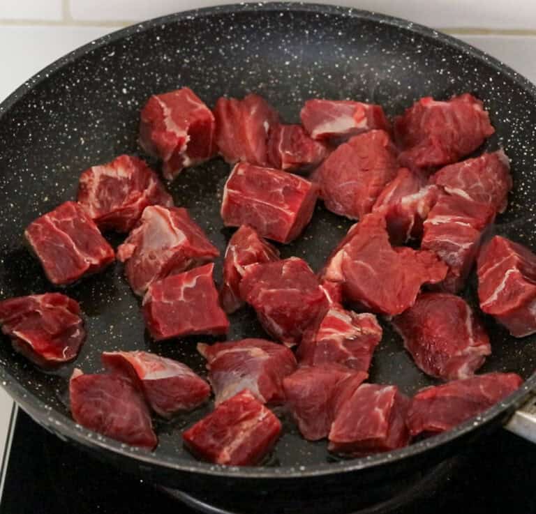 Tender Oven Braised Beef Cubes Stew (So Easy!) - The Cooking Foodie