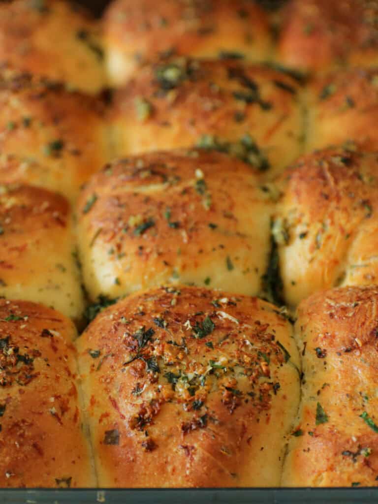 Garlic Parmesan Dinner Rolls | Soft and Buttery - The Cooking Foodie